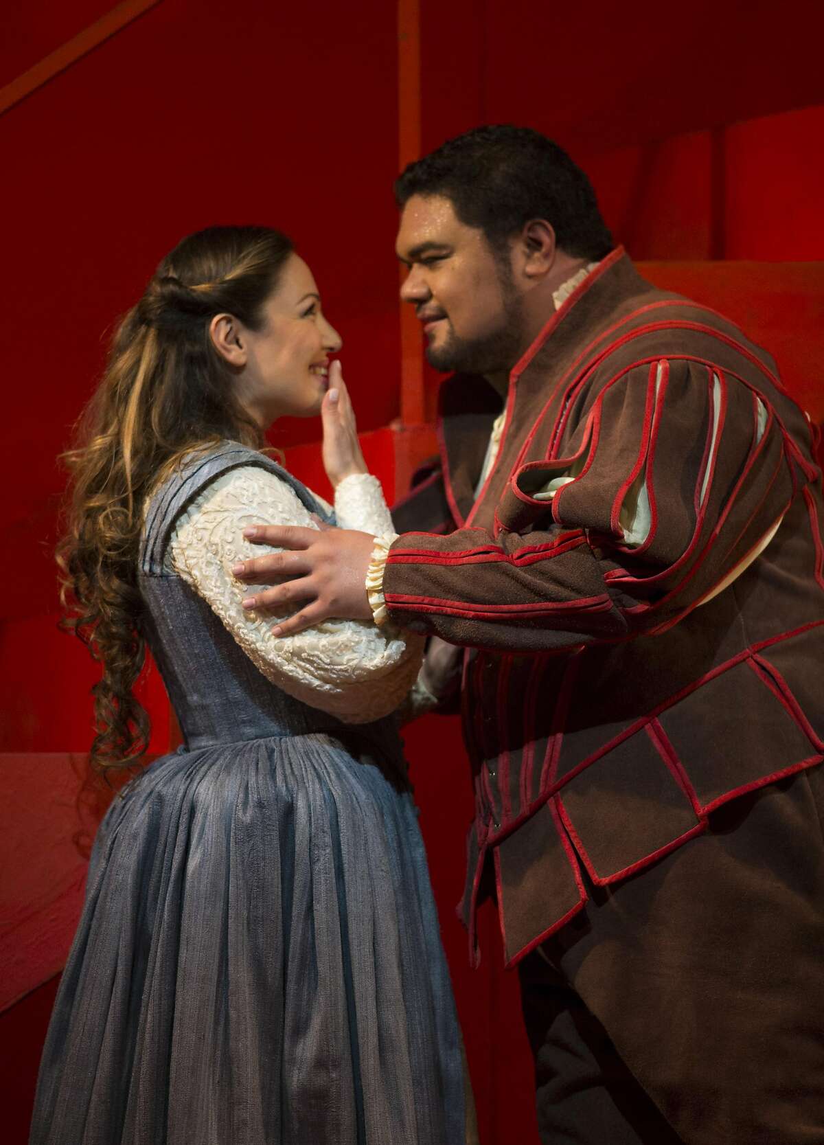 Atmospheric staging of ‘Rigoletto’ by SF Opera