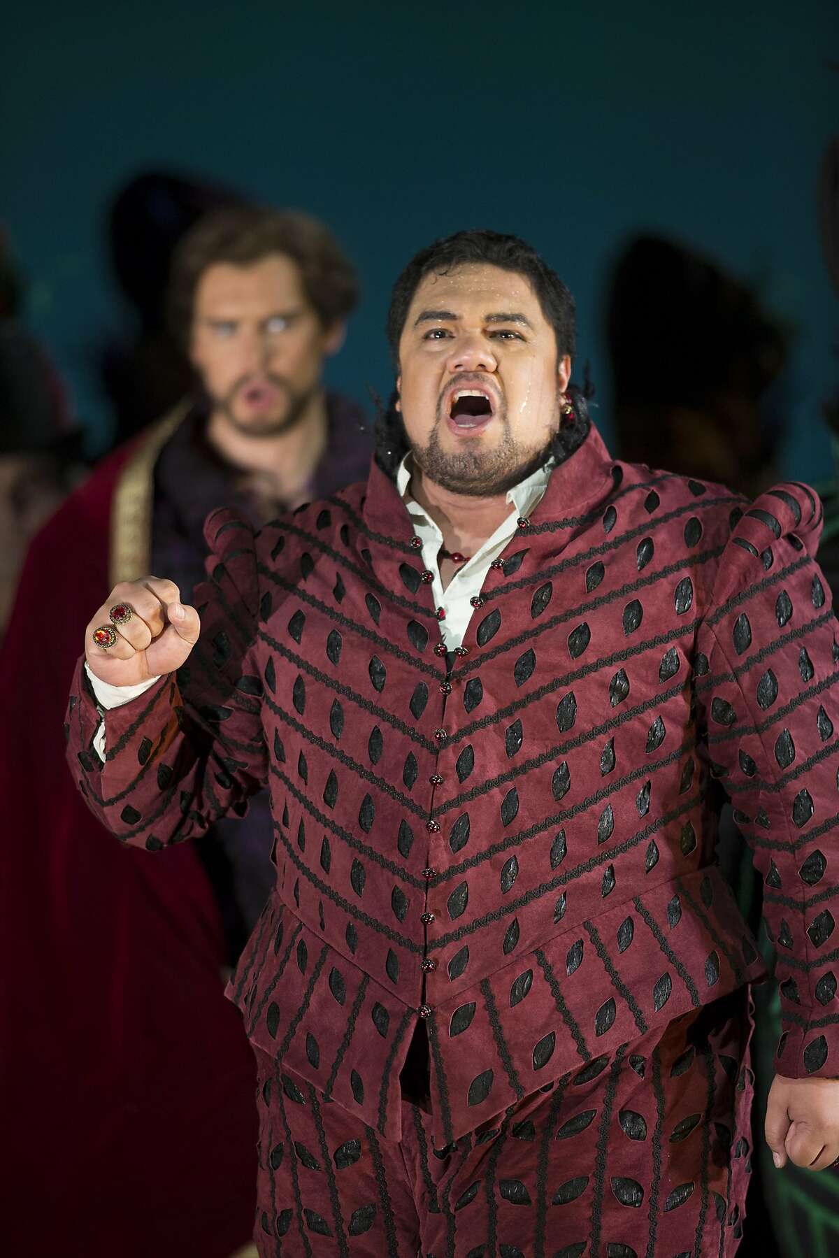 Atmospheric staging of ‘Rigoletto’ by SF Opera