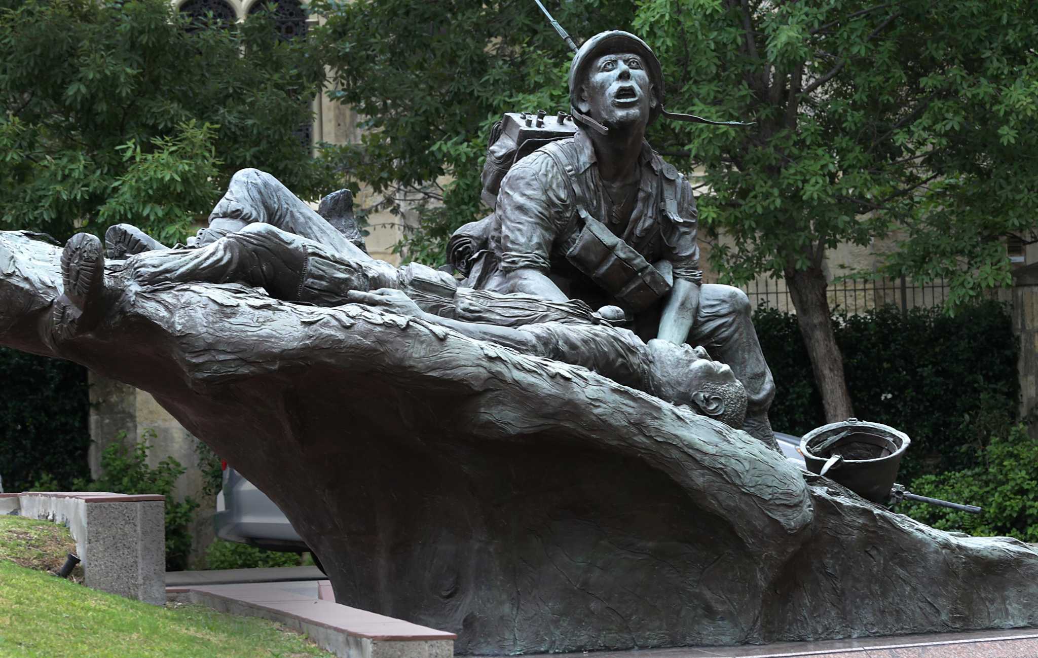 S.A. statues, monuments mark wars and sacrifice