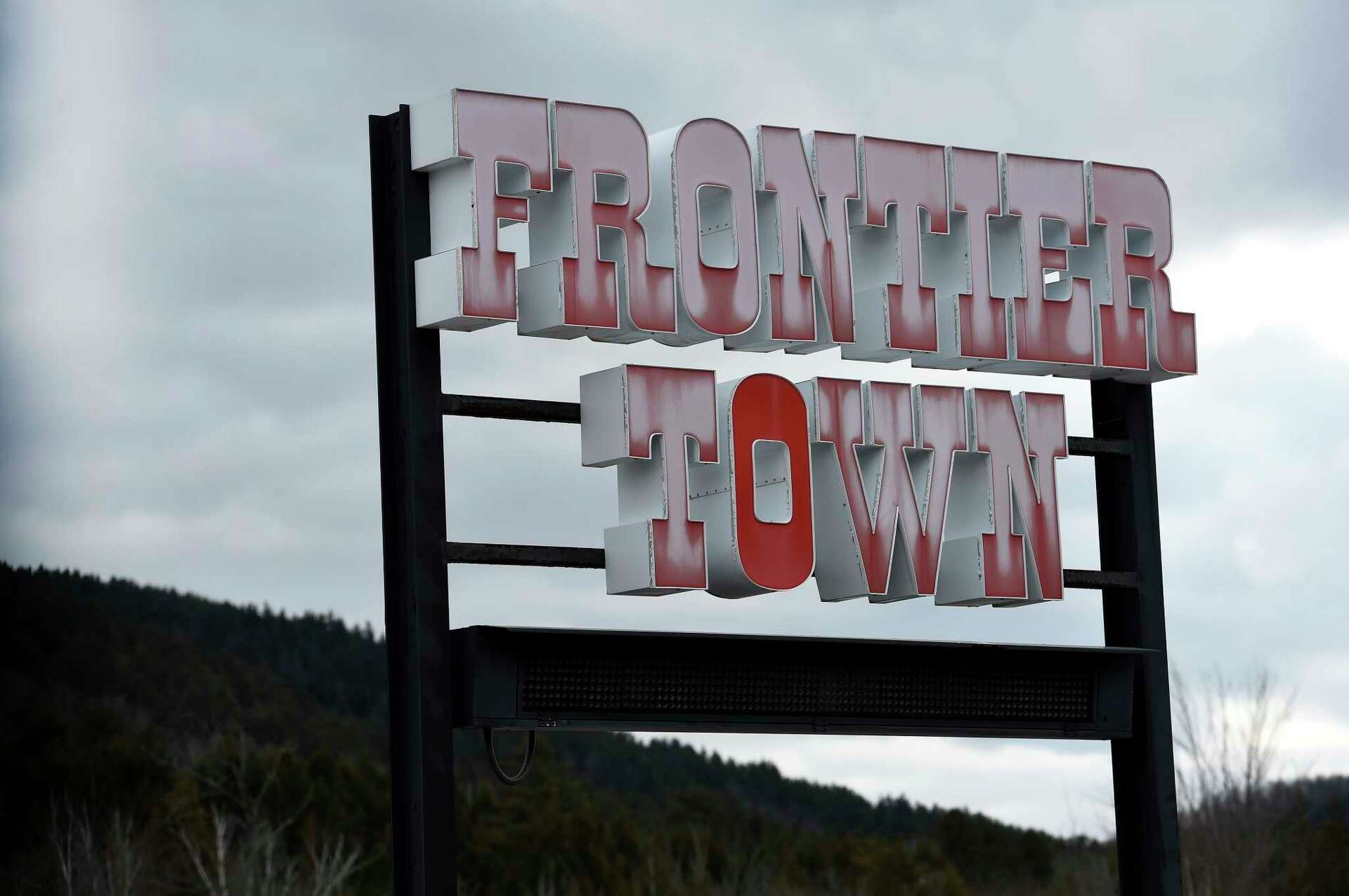 Tour asks, what's next for Adirondack theme park?