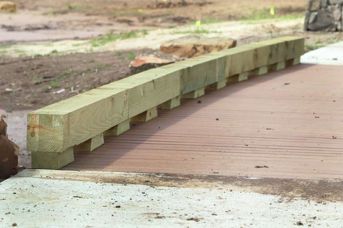 Mud makes a comeback in suburbia