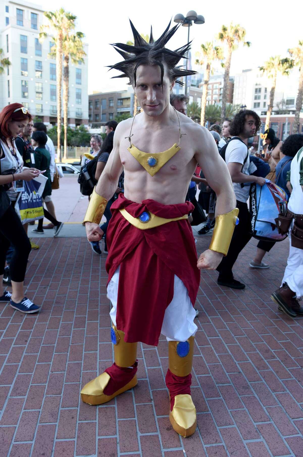 ART FEEL: Meet Woodlands copslay artist "Miss Jenny Kelley"