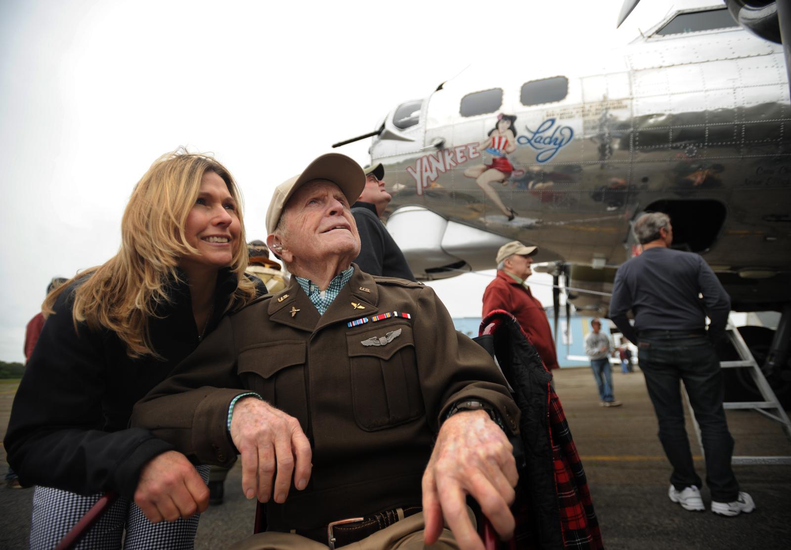 Yankee Lady Comes to Stratford