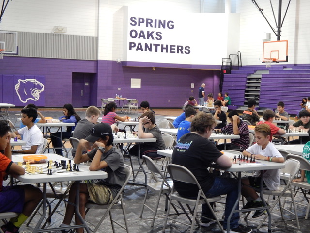 Spring Branch ISD students find success in chess club