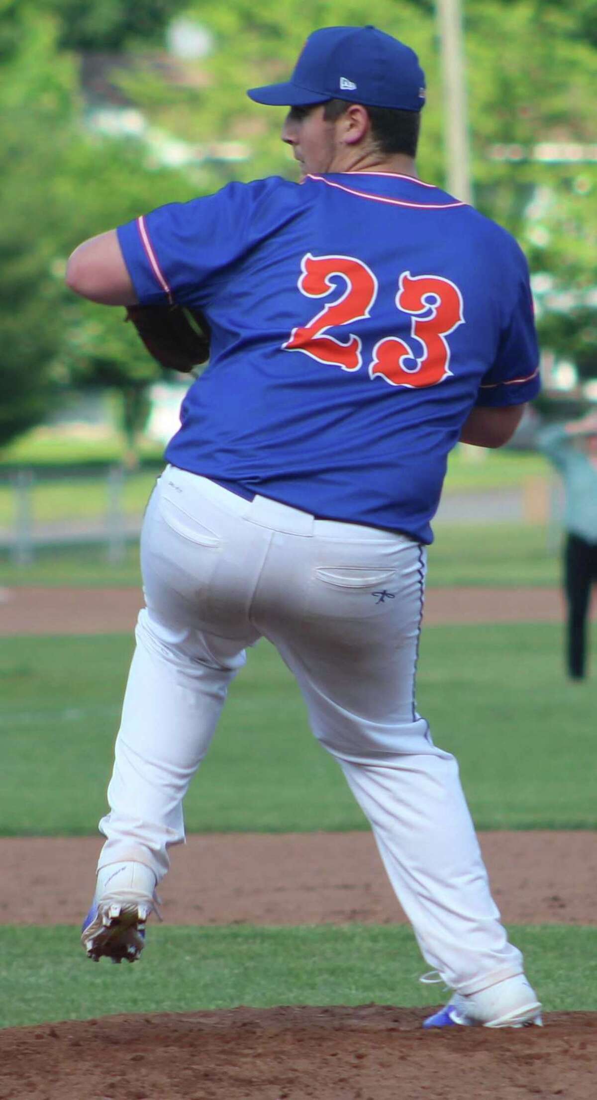 Solimine brothers pitch Danbury baseball team into state quarterfinals