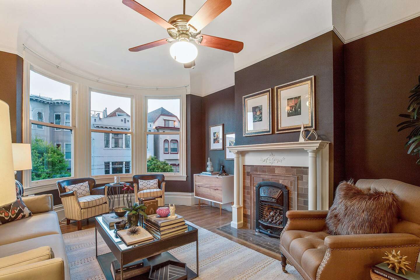 Victorian flat has period grandeur, modern flair