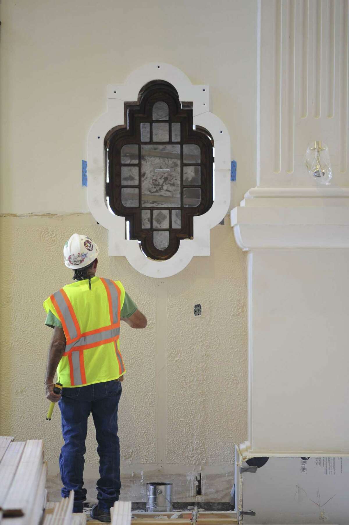 Legends surround Rose Window