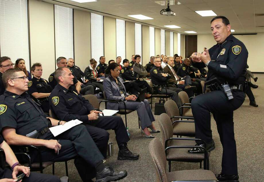 Houston Police Chief Art Acevedo has warning for criminals - Houston ...