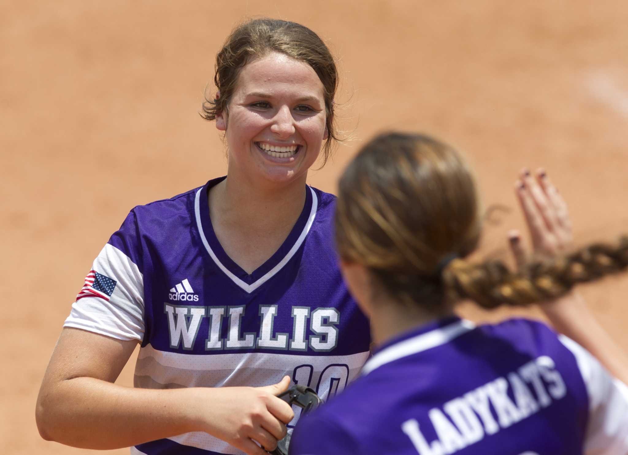 SOFTBALL: Willis dominates Dripping Springs, advances to state title game