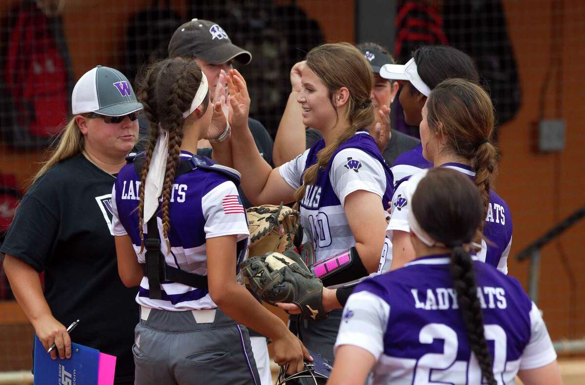 SOFTBALL: Willis dominates Dripping Springs, advances to state title game