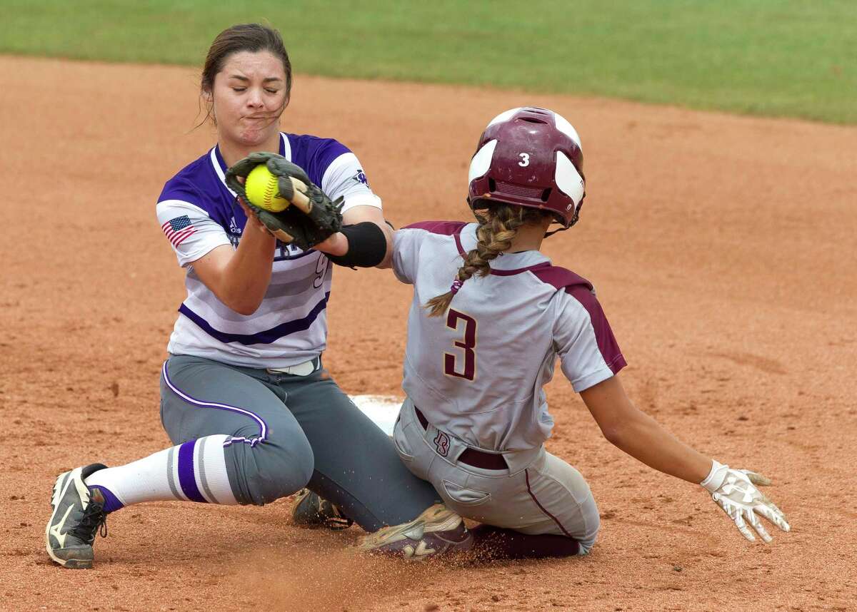 SOFTBALL: Willis dominates Dripping Springs, advances to state title game
