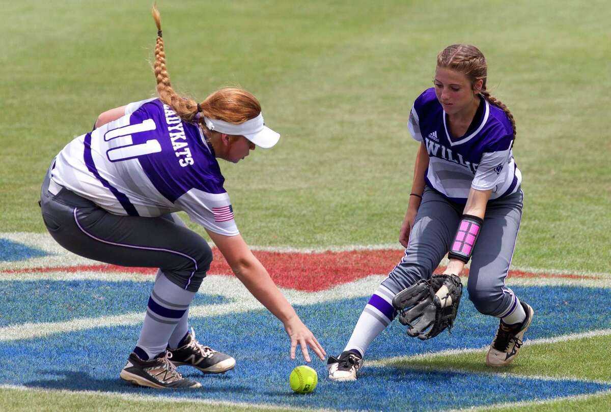 SOFTBALL: Willis dominates Dripping Springs, advances to state title game