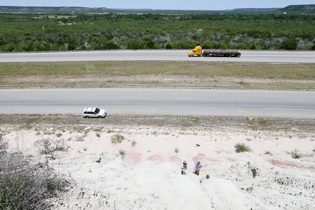 Bandera Road and Loop 1604 intersection to close this weekend