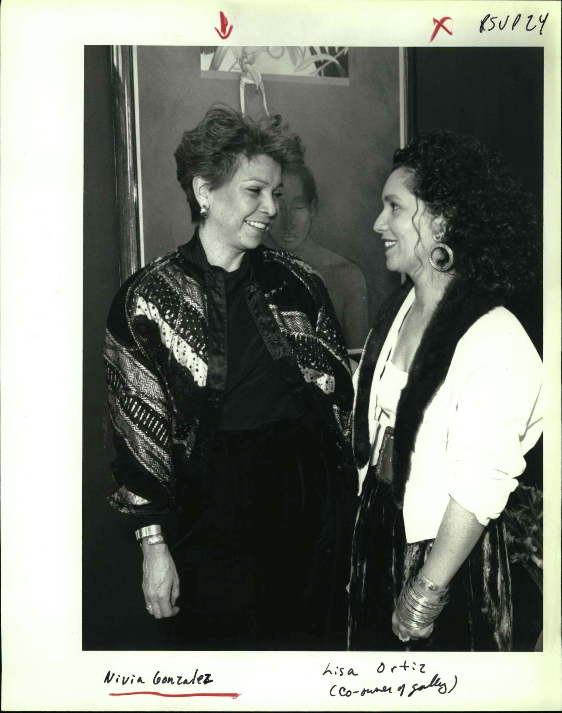 Renowned San Antonio artist Nivia Gonzalez dies