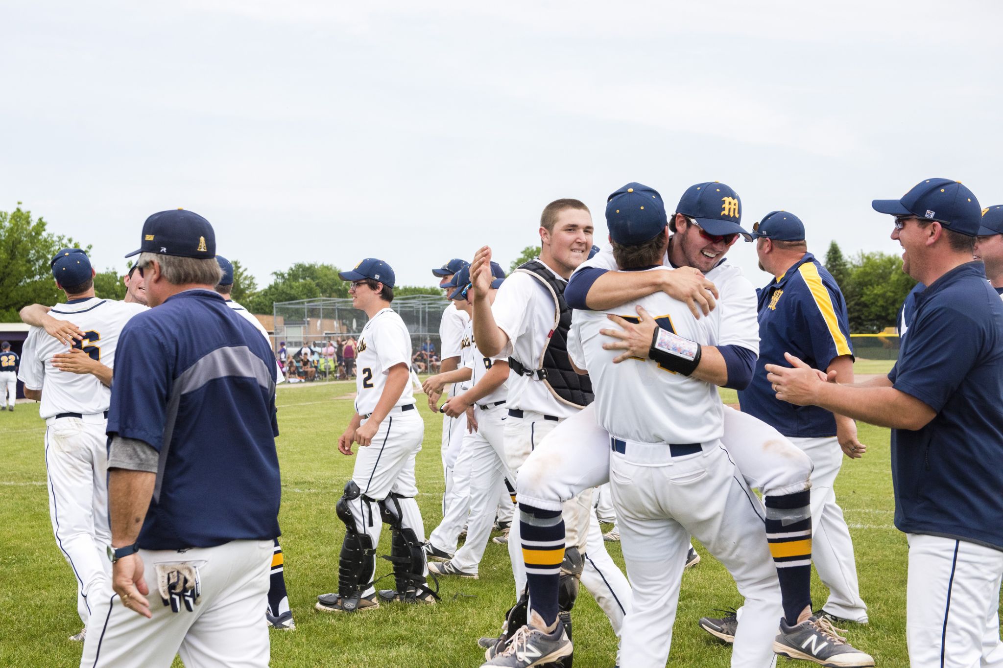 Midland High defeats Mount Pleasant in Division 1 district baseball