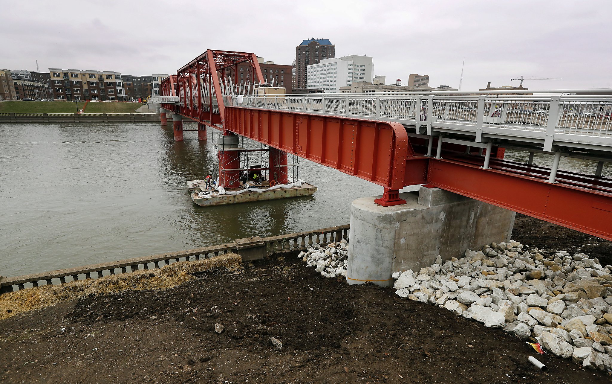 Climate change raises new risk for inland bridges