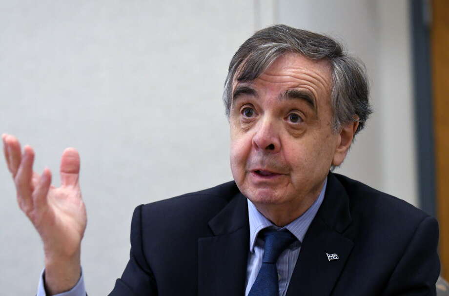 Quebec affirms support for free markets, immigration - Times Union