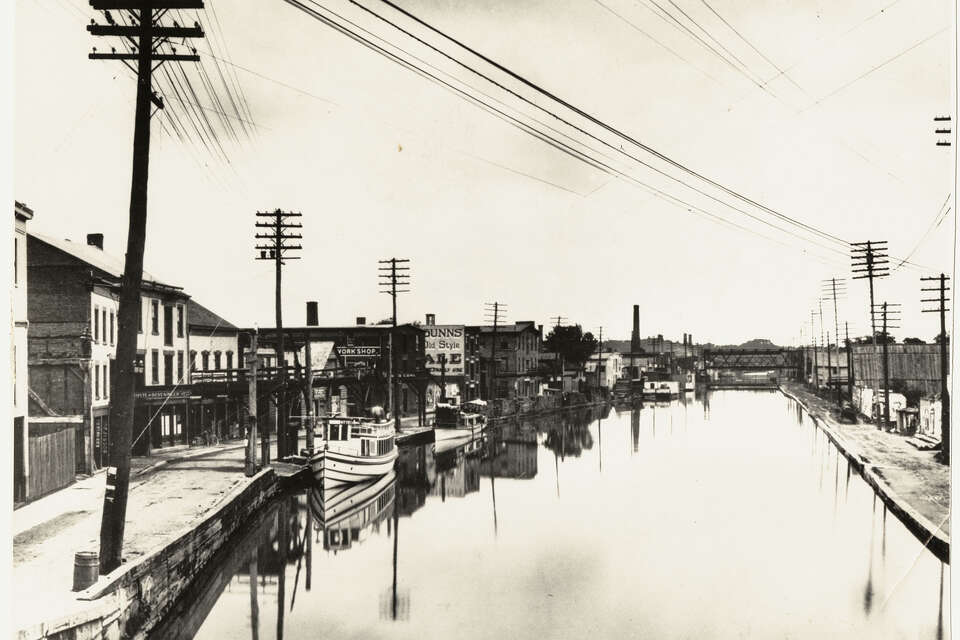 Explore the Erie Canal through the years