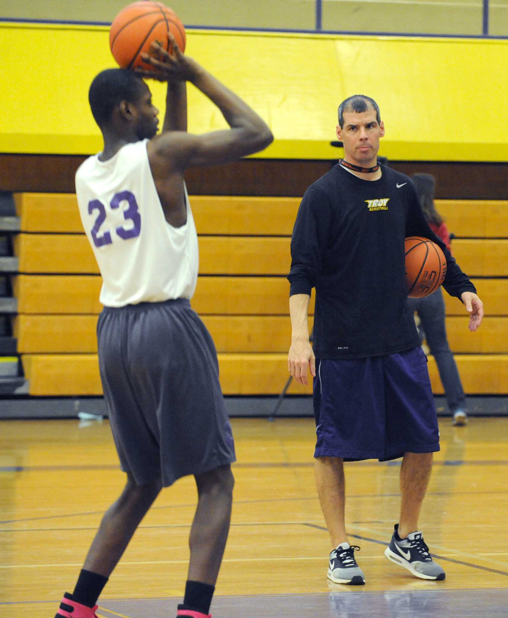 Troy basketball coach Rich Hurley steps down