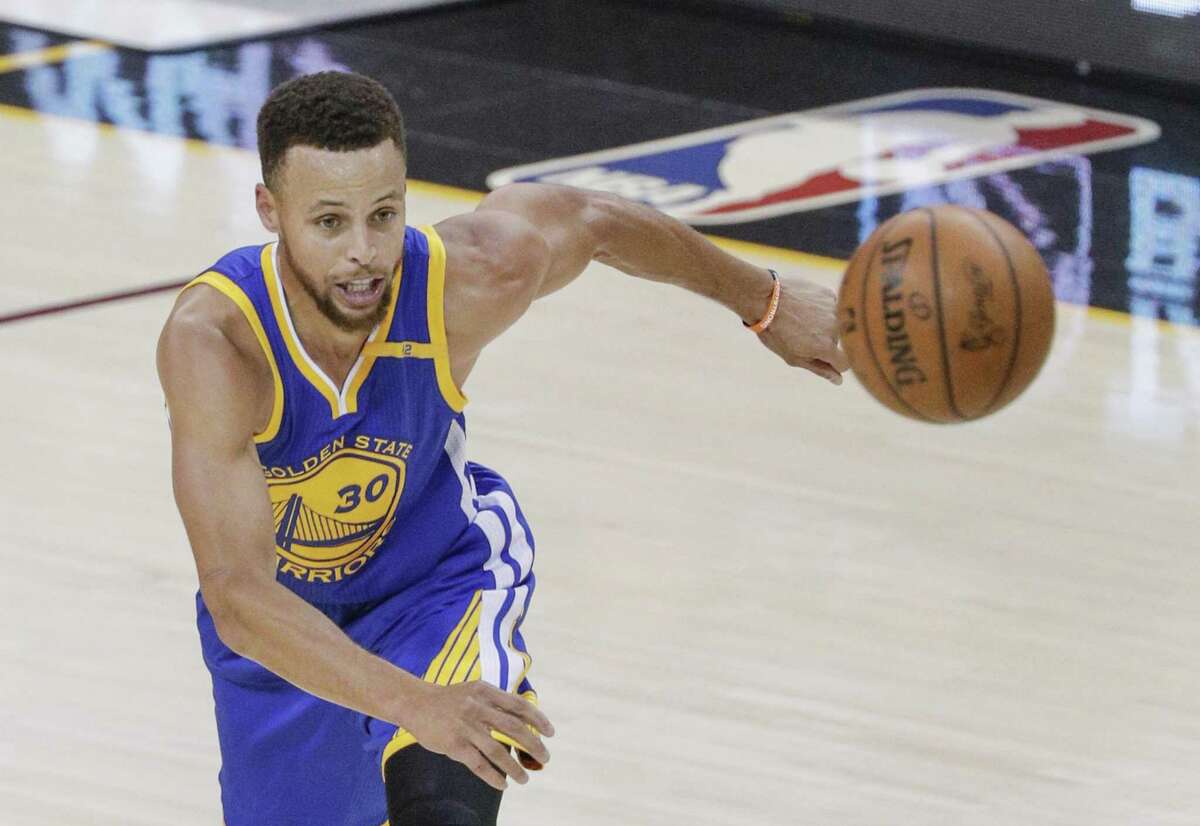 Curry gets paid: $201 million over 5 years