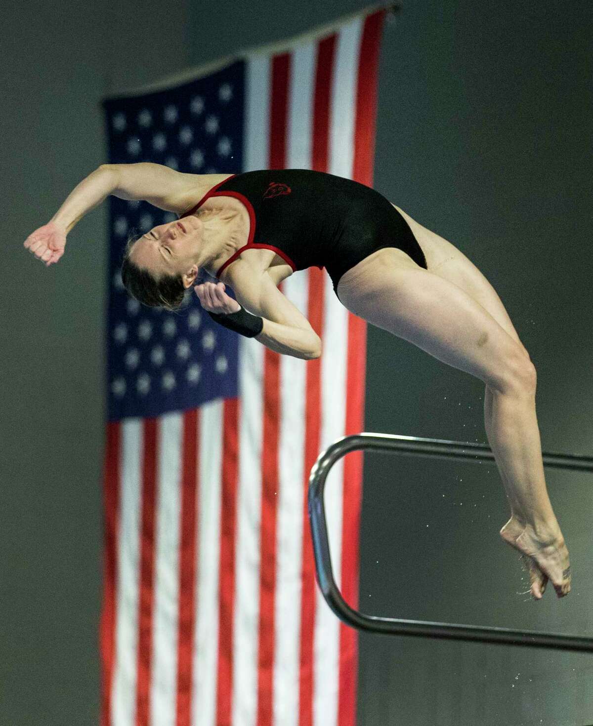 At 39, Laura Wilkinson dives back into competition with an eye on 2020 ...