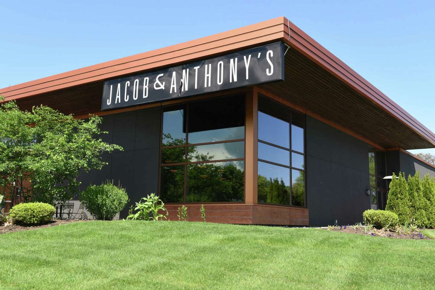 Restaurant review: Jacob & Anthony's Italian at Stuyvesant Plaza