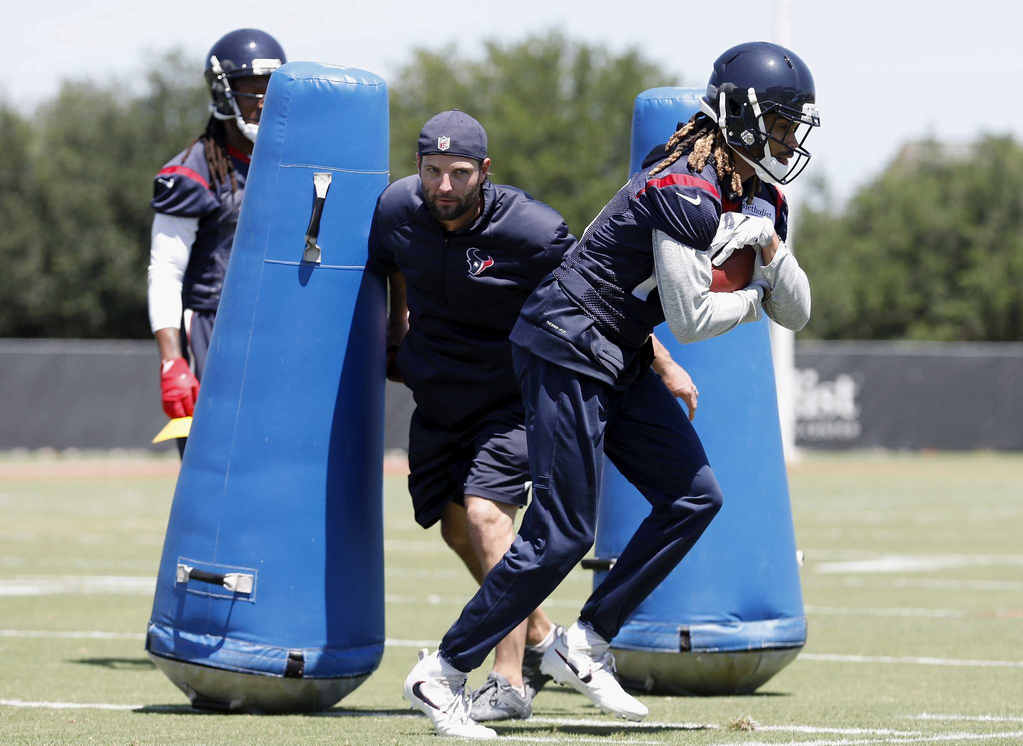 Wes Welker starts his coaching career among friends with Texans