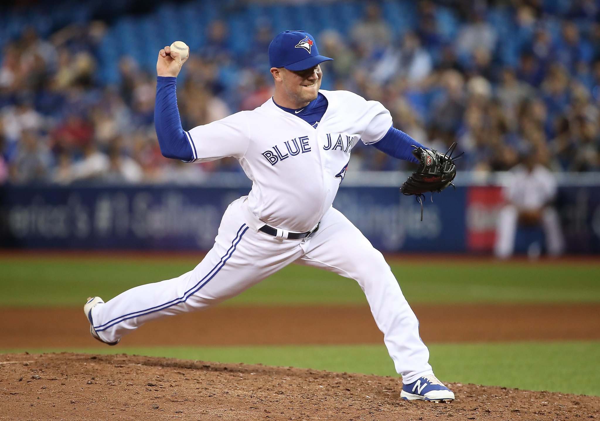 The day Steph Curry lost game of P-I-G to a relief pitcher