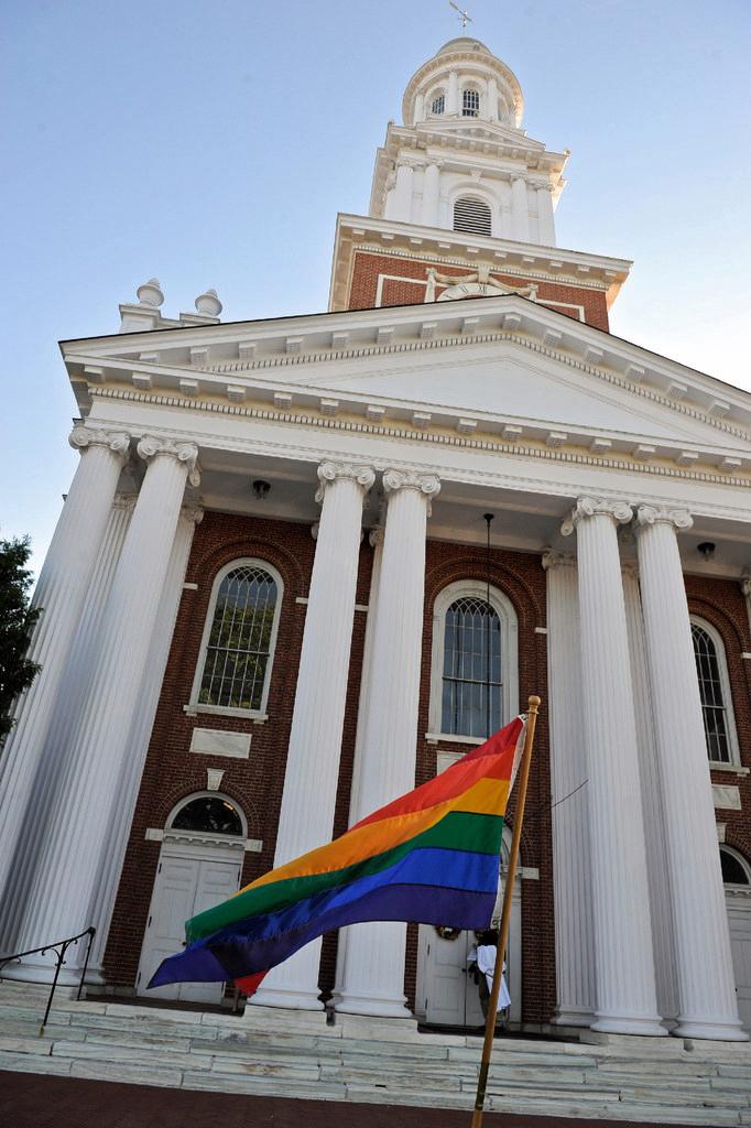 Danbury church to toll bells in honor of Florida night club massacre