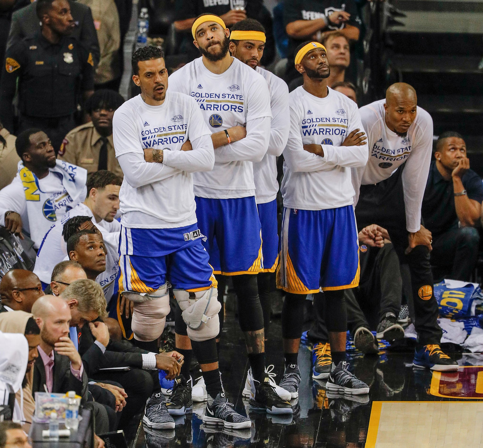 Warriors moving forward after Game 4 blowout to Cavaliers