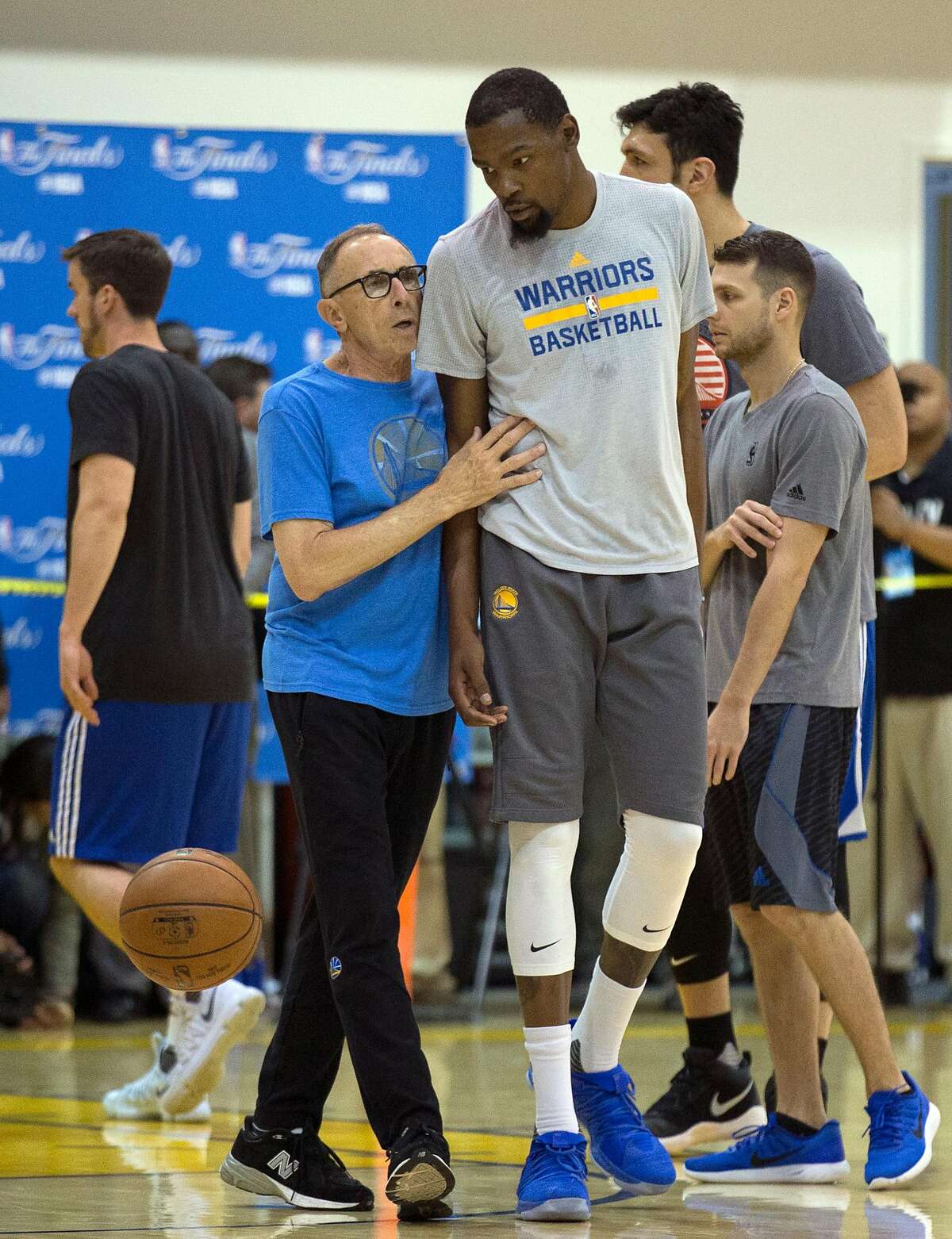 Warriors’ ‘Professor’ Ron Adams is a strolling philosopher