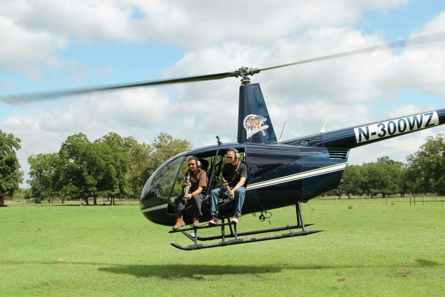 For $35,000, Texas company lets you gun down feral hogs with an M16 ...