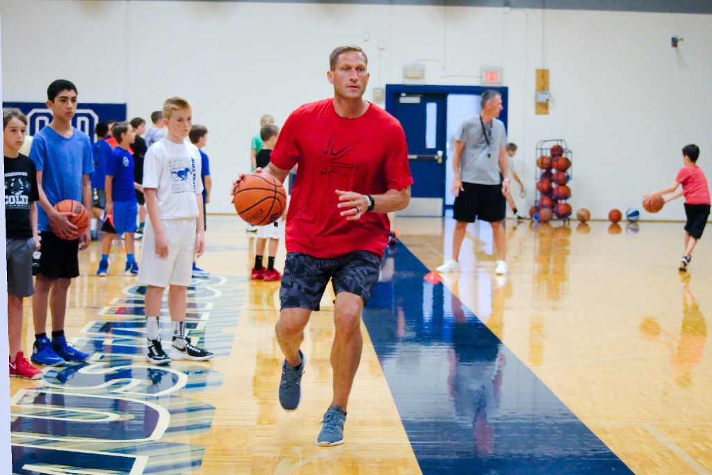Camp introduces new Friendswood basketball coach to community