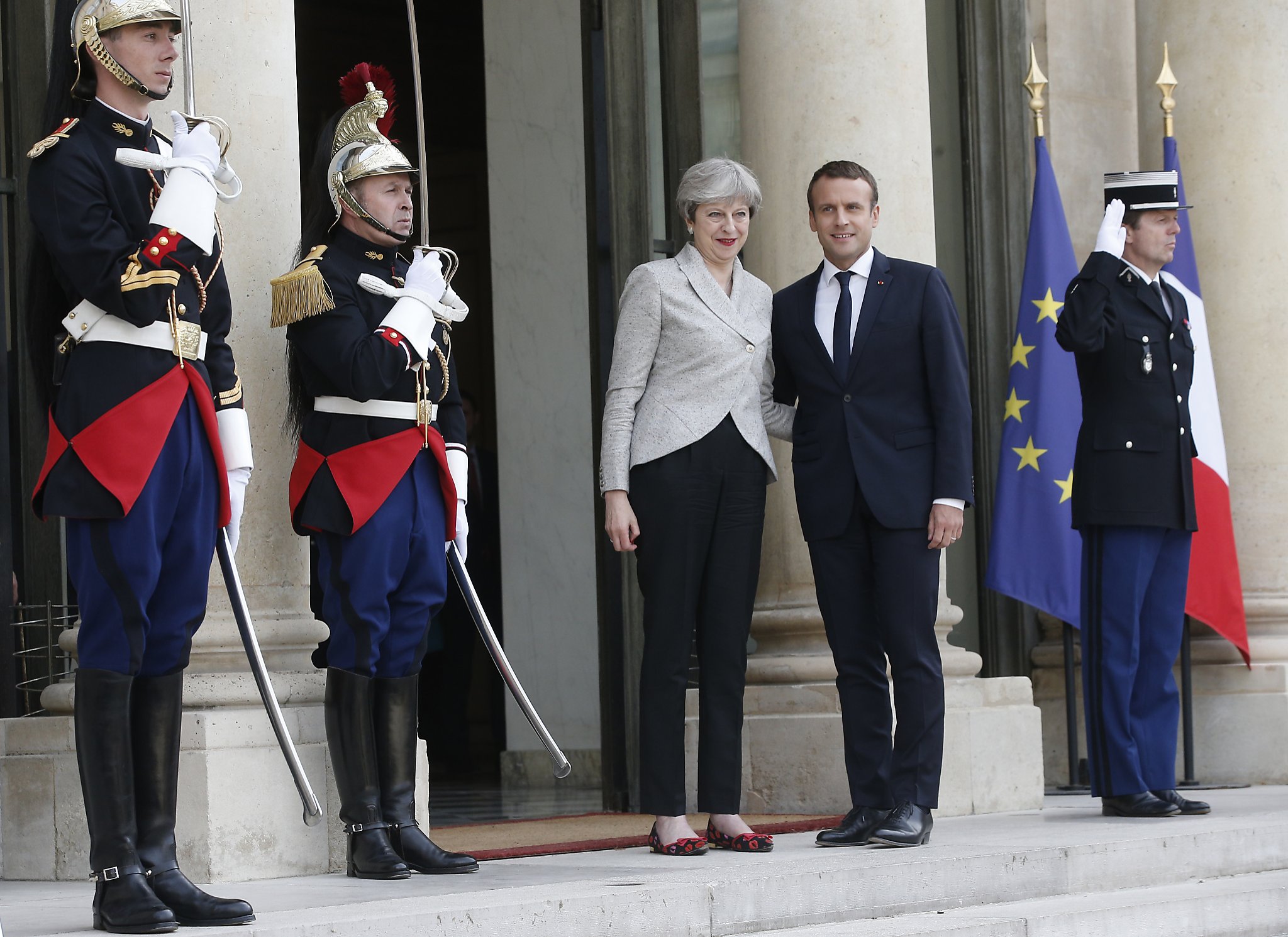 Lady Brexit meets Monsieur Europe: May, Macron hold talks