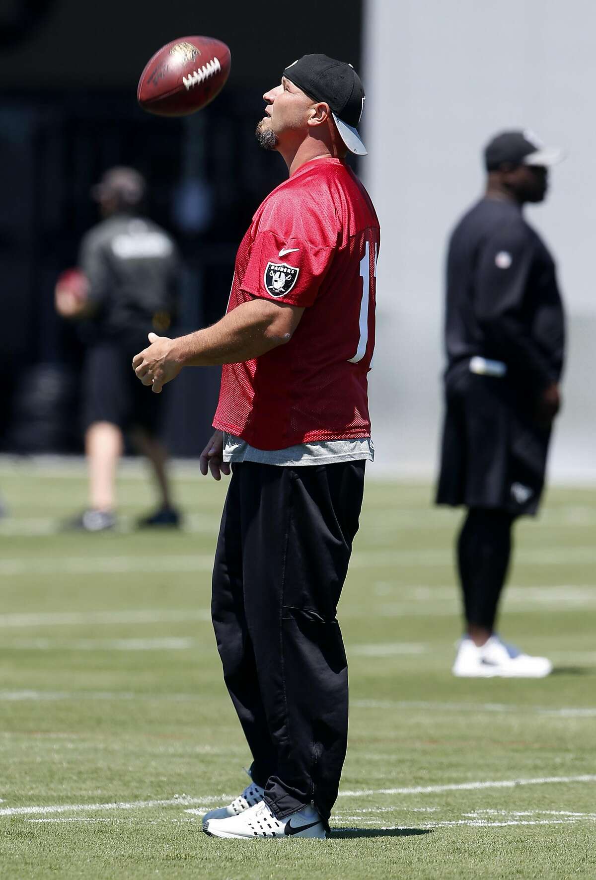 Raiders’ Janikowski out 8 weeks; Tavecchio to kick Sunday