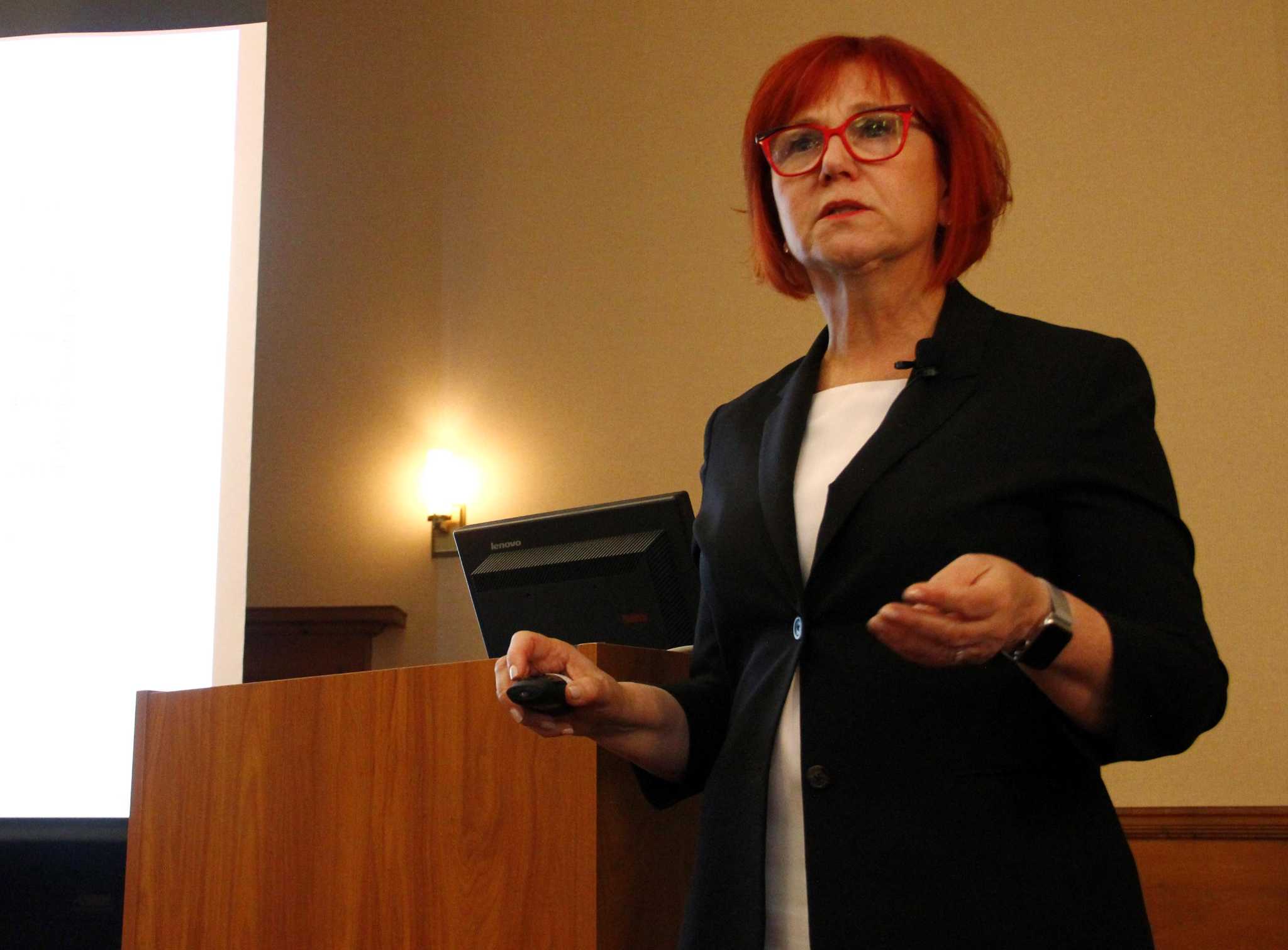 Yale holds forum on opioid crisis