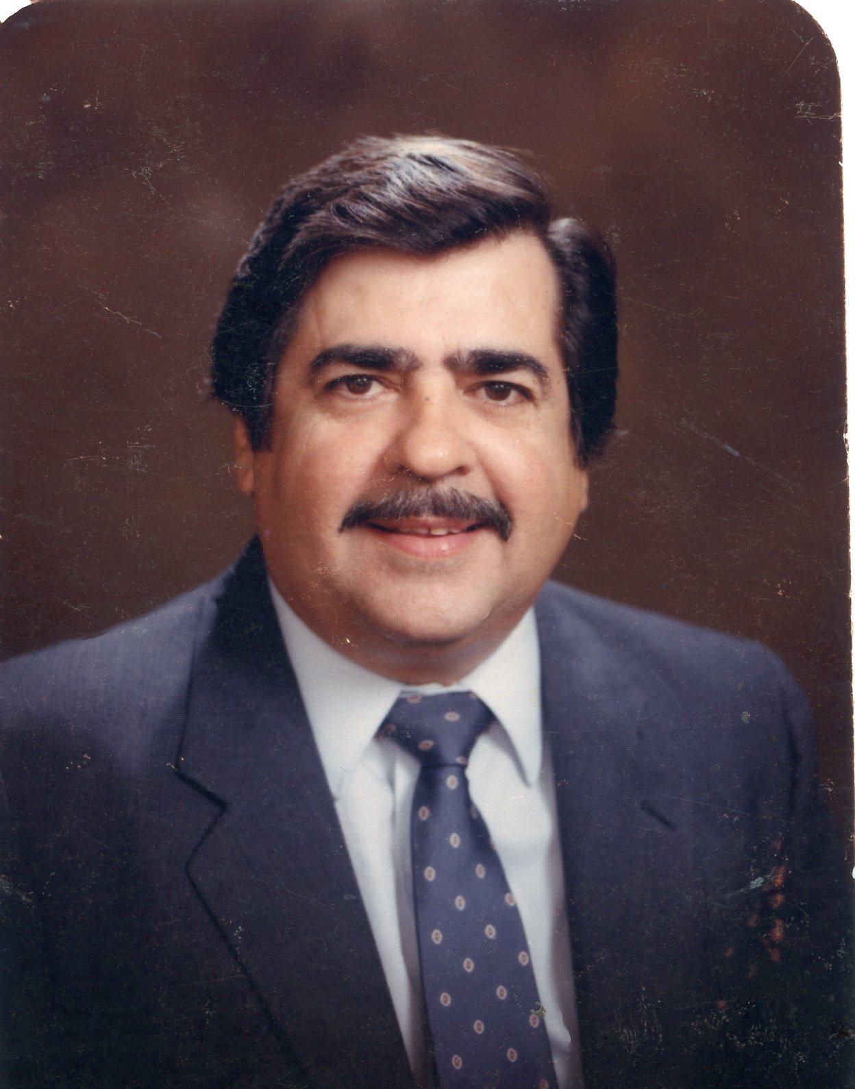 HECTOR MARIO SALINAS