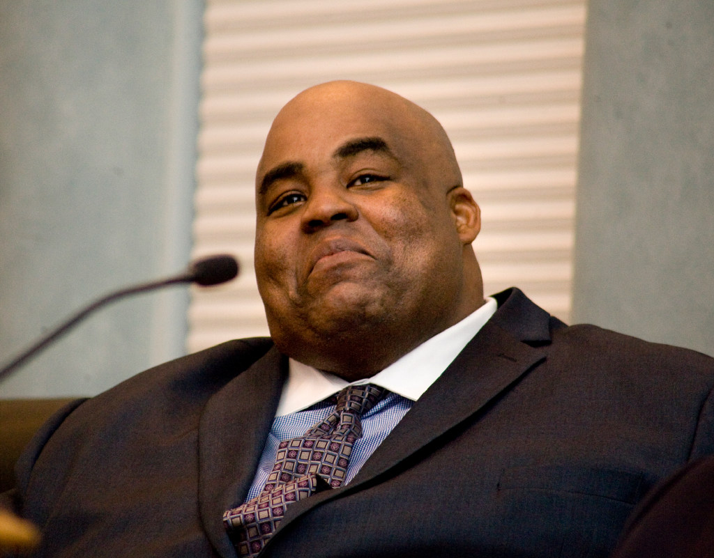 Teary-eyed LISD superintendent bids farewell to Laredo