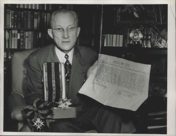 George Strake's oil discovery puts Conroe on the map