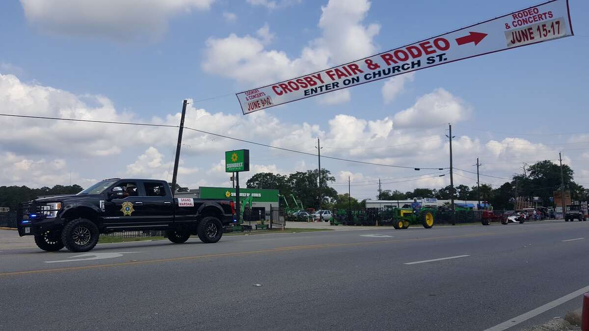 Community parade ushers in 71st annual Crosby Fair and Rodeo