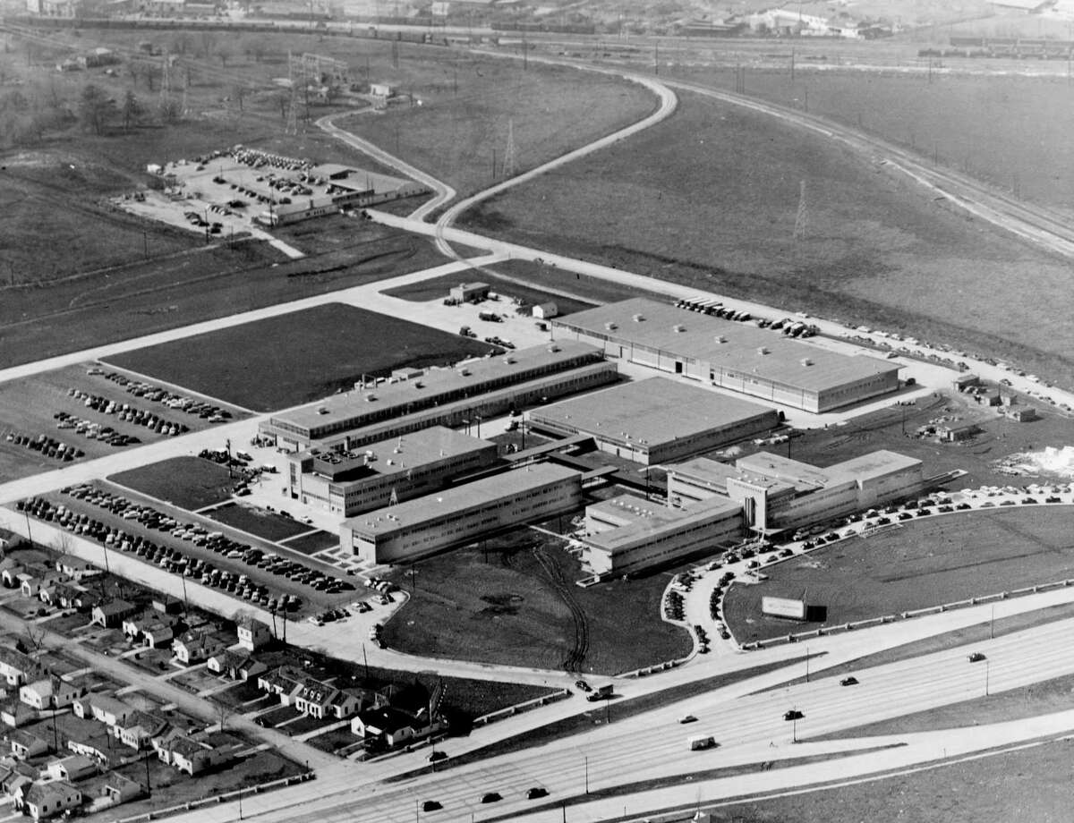 Schlumberger Completes $6,000,000 Oil Exploration Plant Here