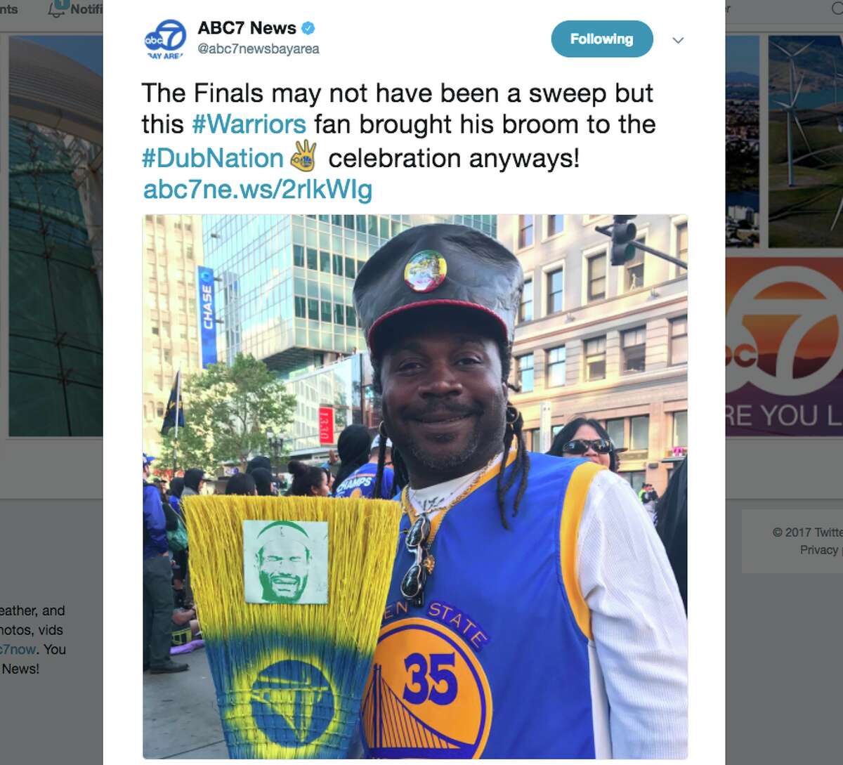 Warriors fans' signs at Thursday's parade get creative, throw shade