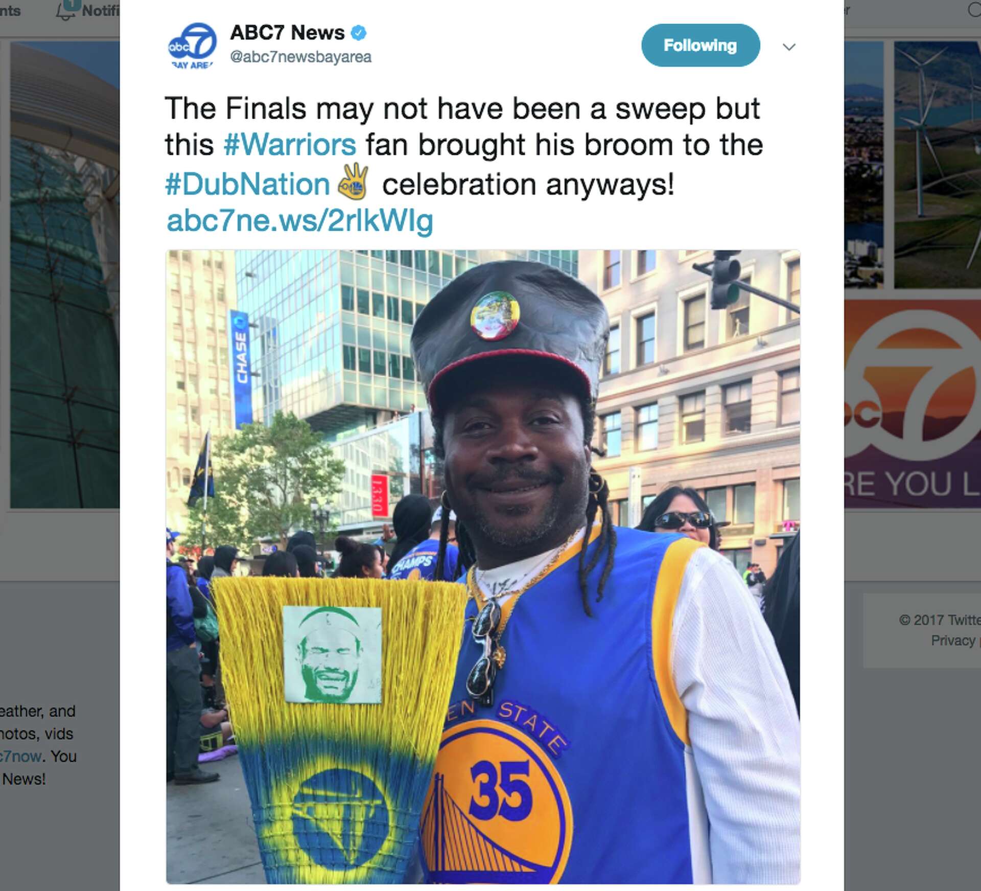 Warriors fans' signs at Thursday's parade get creative, throw shade