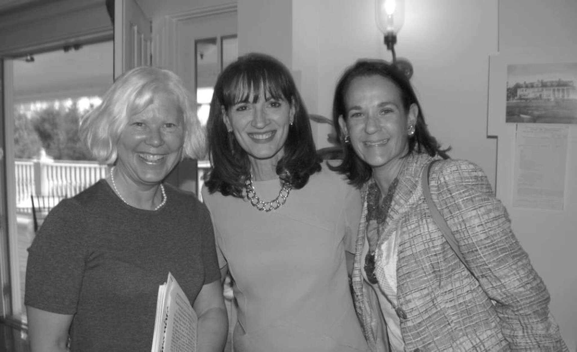 Regina Pitaro presents - a rare look into the great houses of "Field ...