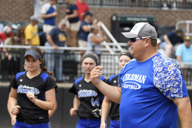Comets' softball season finally comes to an end with 6-1 loss to ...