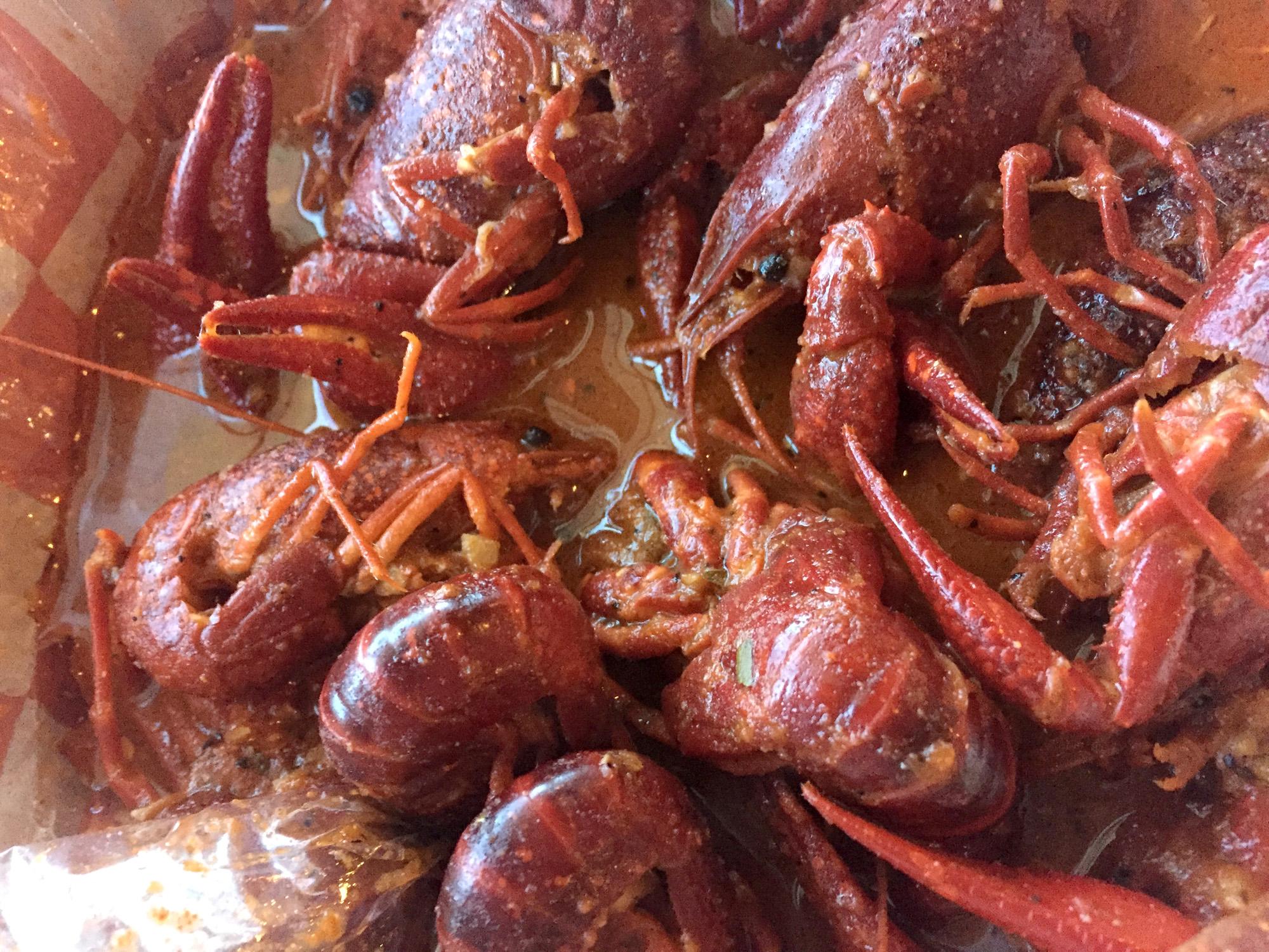 Review: Find mudbugs and a magnificent mess at Cajun Crawfish
