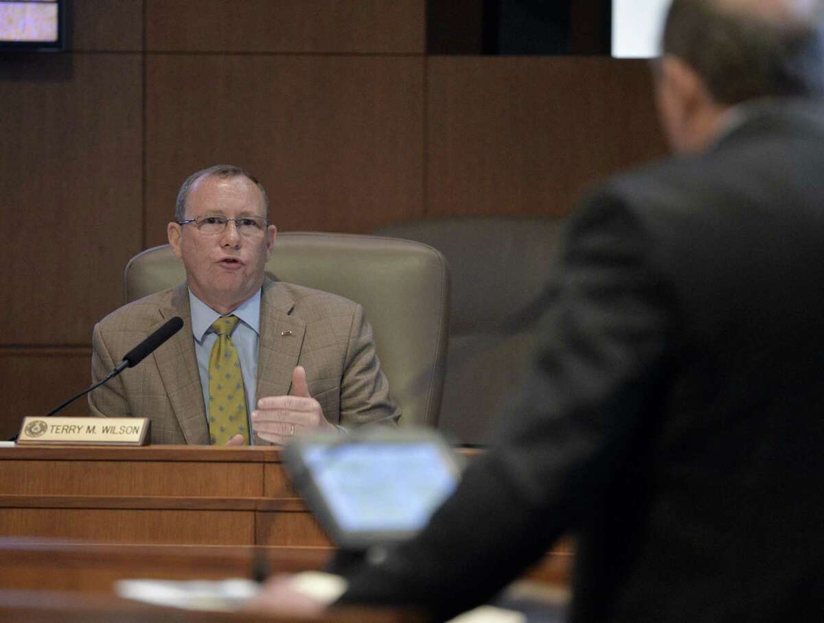 Annexation debated at hearing on military issues in San Antonio