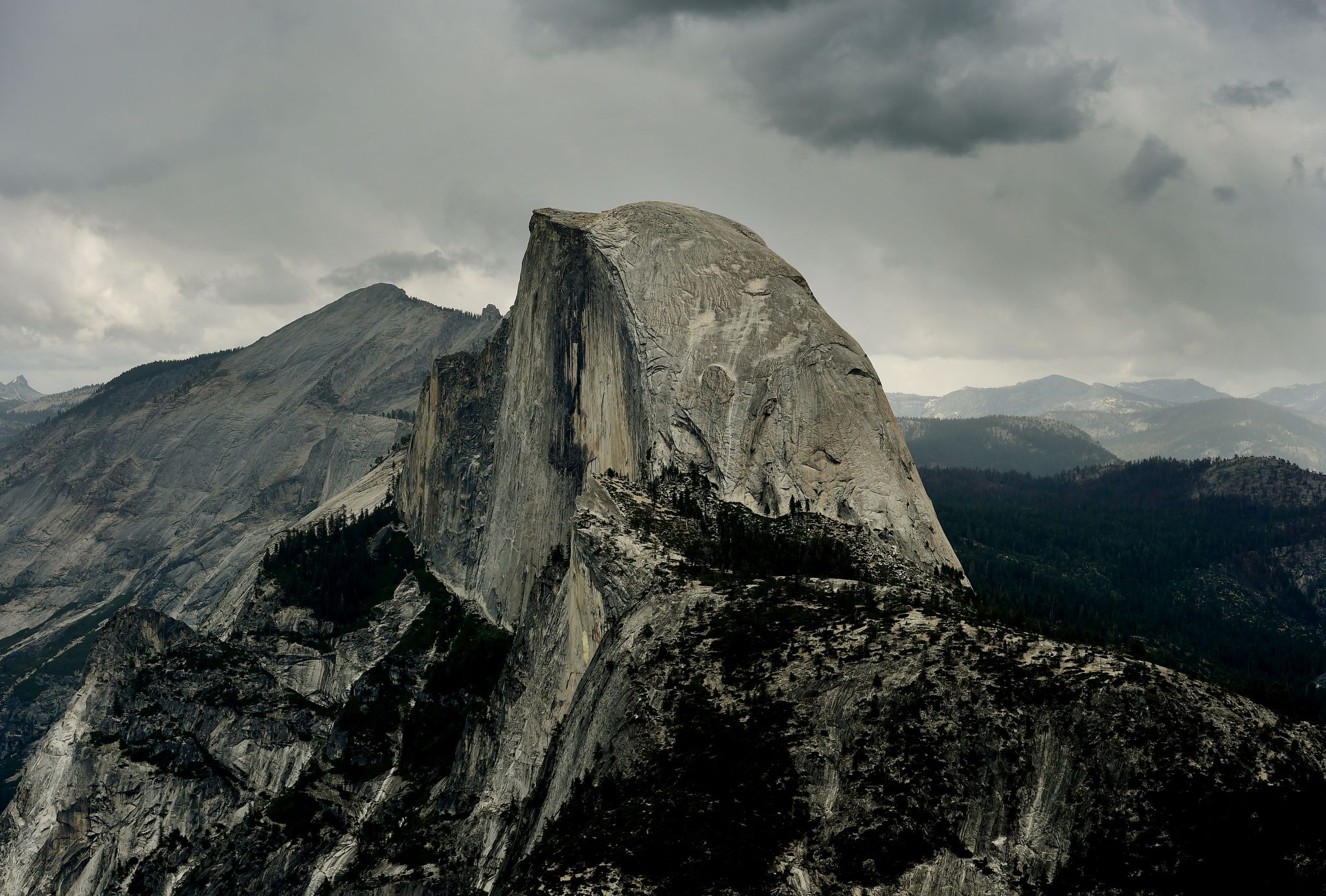 Climber survives 50-foot fall on Half Dome