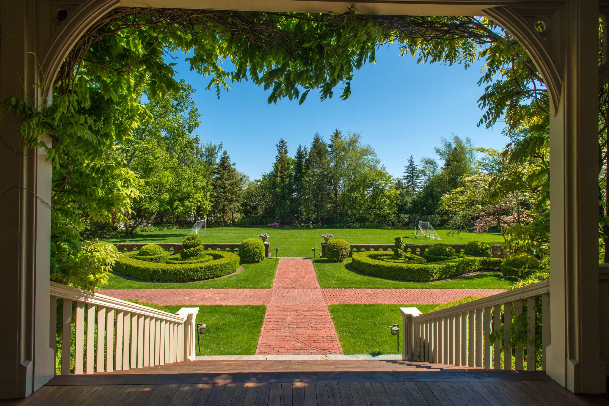 Two Greenwich homes featured in HGTV contest