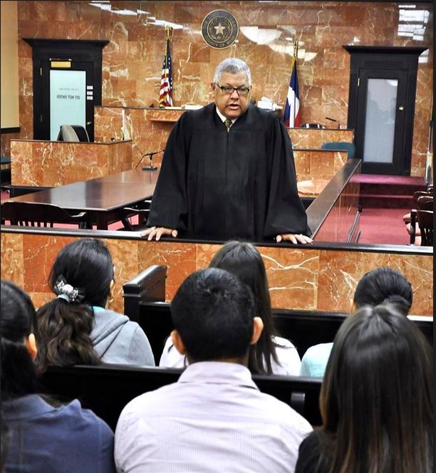 Ben Morales, former Webb County judge, dies at 67